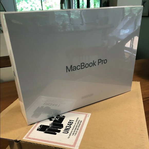 Apple | Computers, Laptops & Parts | Brand New Original Apple Macbook ...
